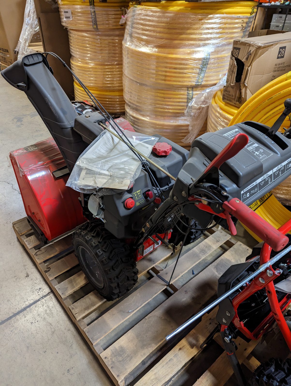 CRAFTSMAN SB630 30-in 357-cc Two-stage Self-propelled Snow Blower ...